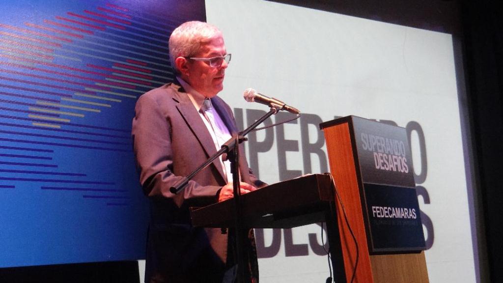 Larrazábal: el país se debate en la más profunda crisis económica