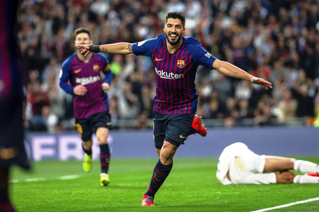 Goleada y finalista Barcelona venció a Madrid a punta de pistola en Copa