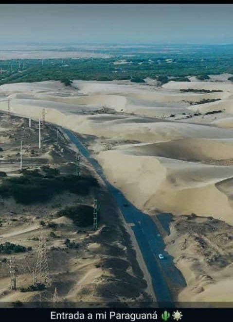Carretera Coro-Punto Fijo colapsa por arena de los médanos