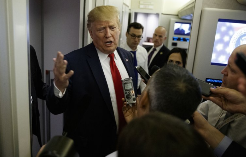 Trump nombra oficialmente un nuevo Director de Inteligencia