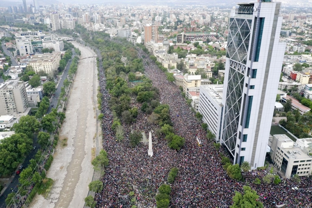 La marcha mas grande de Chile reunió un millón 200 mil personas - ACN