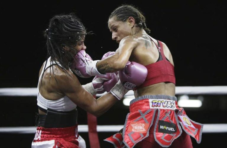Mayerlin Rivas campeona mundial supergallo de la AMB