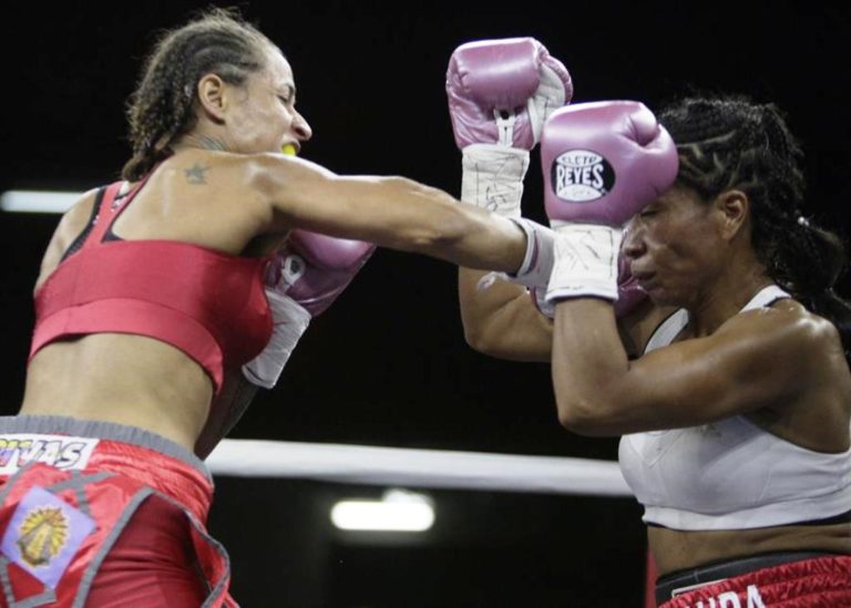 Mayerlin Rivas campeona mundial supergallo de la AMB