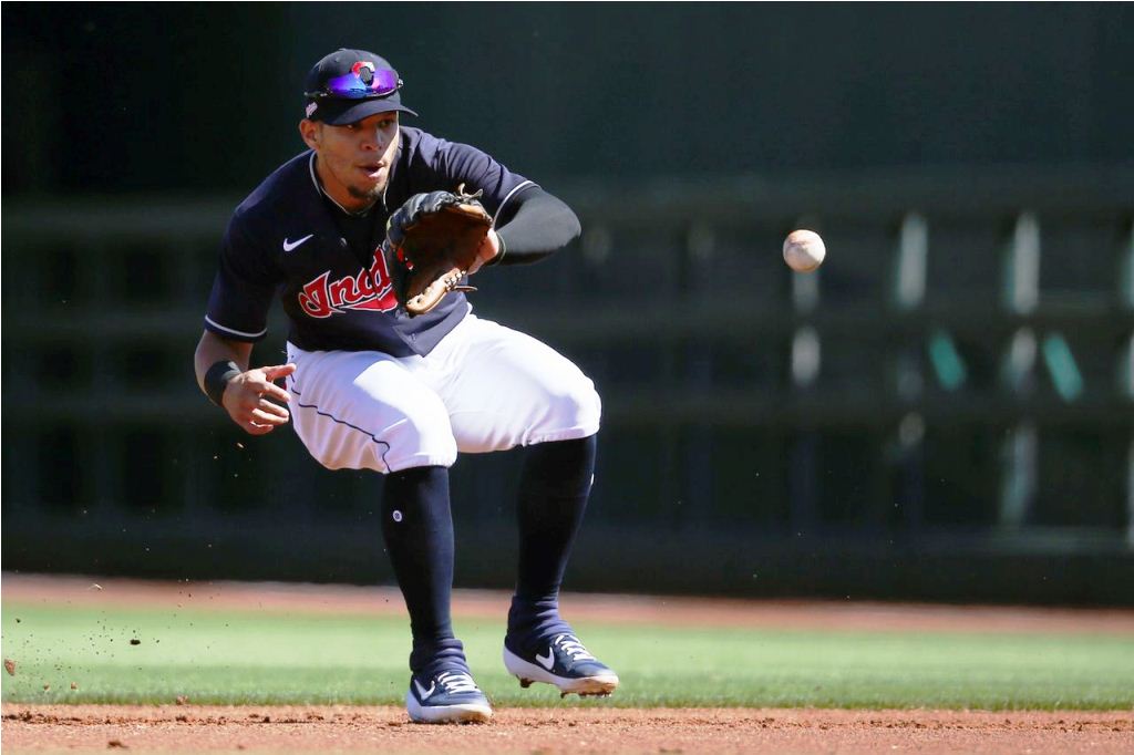 César Hernández ganó "Guante de Oro" el primero de su carrera