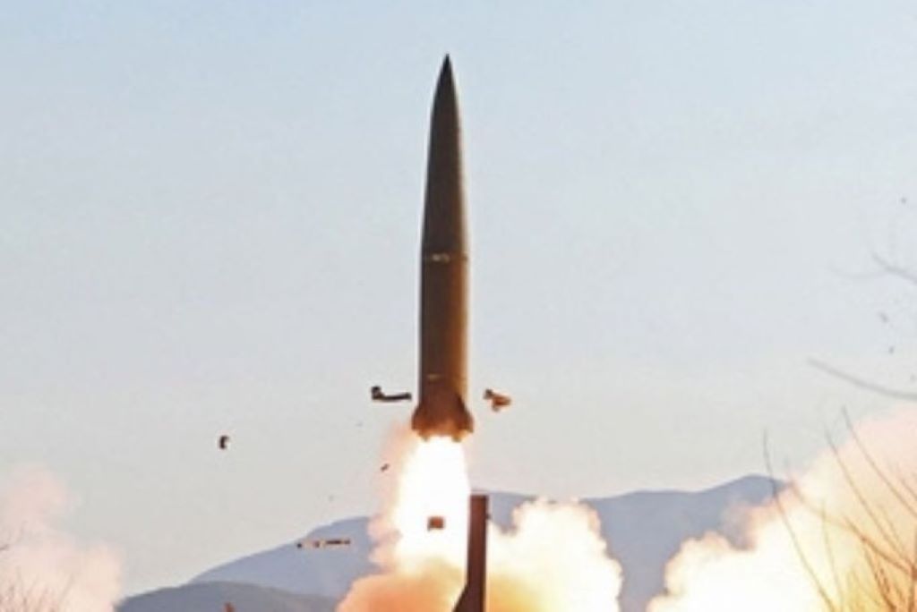 Corea del Norte lanzó un misil balístico - noticiacn